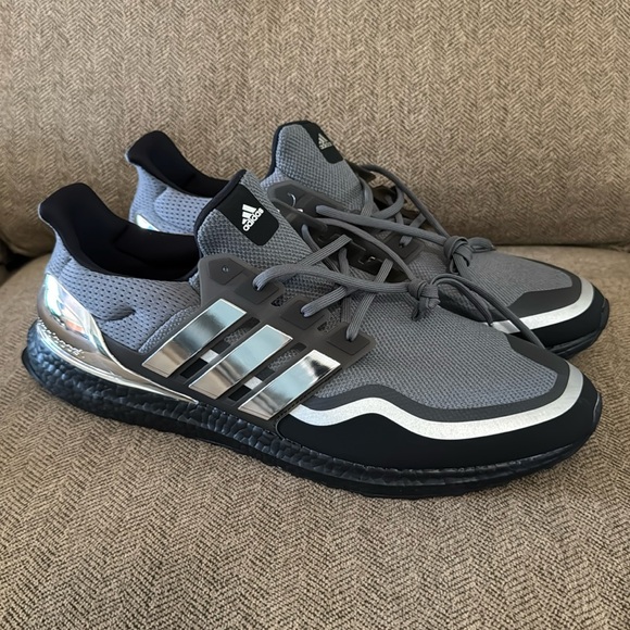 adidas | Shoes | Nwt Adidas Ultra Boost Silver Metallic Mens Sz 8 ...
